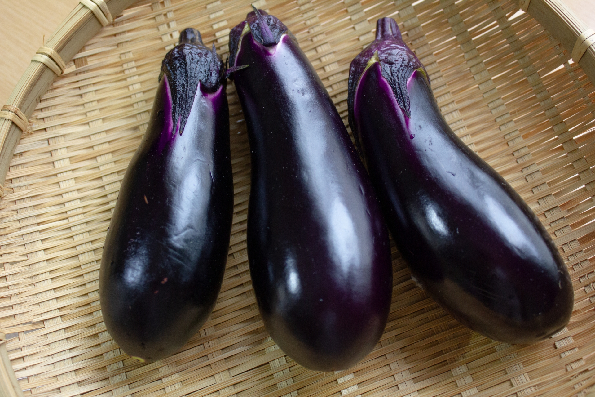 旬を迎える美味しい秋ナス！🍆「秋茄子は嫁に食わすな」ってどんな意味？👰‍♀️🐭